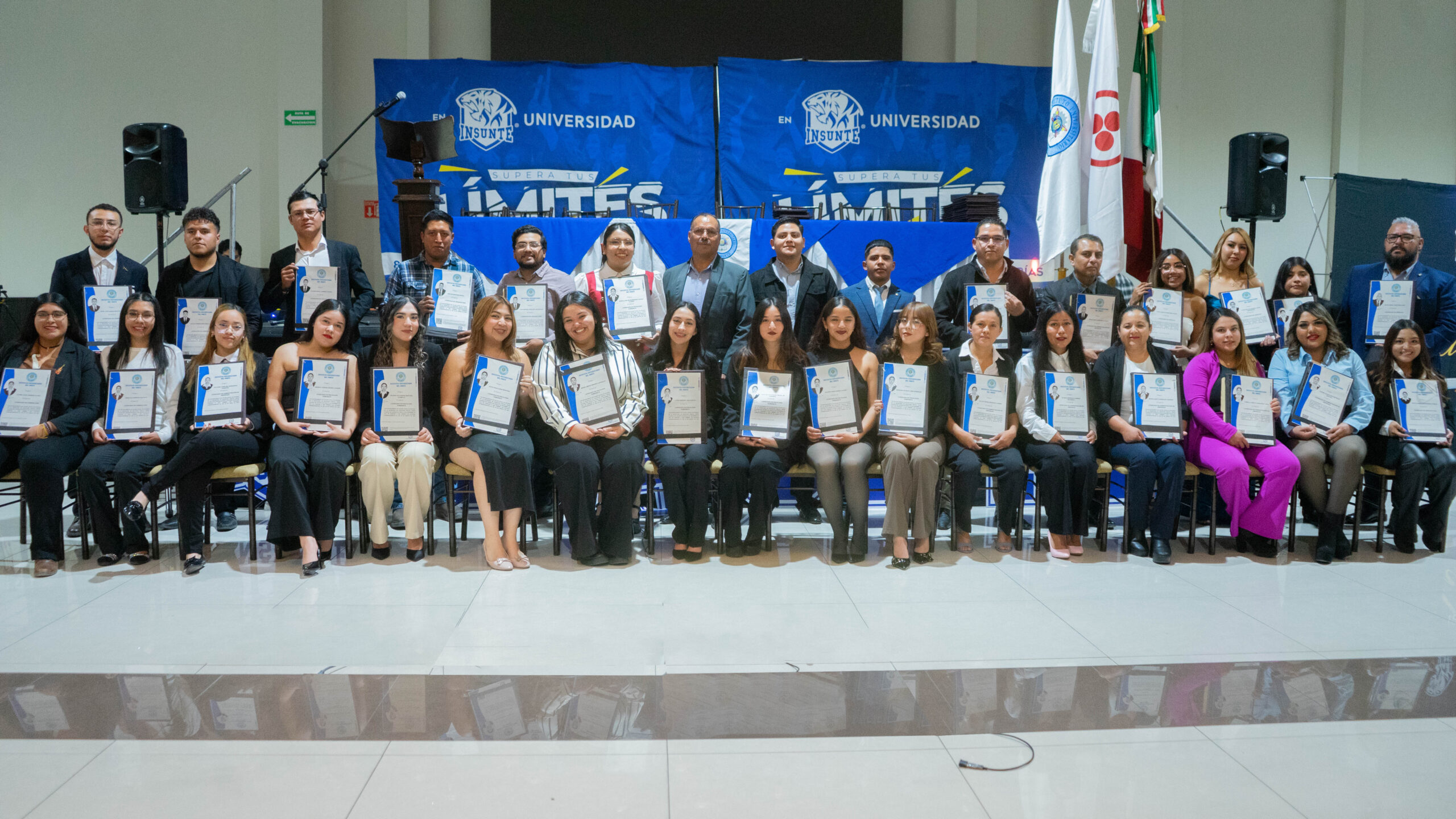INSUNTE celebra la entrega de más de 120 títulos a egresados: tres años ...